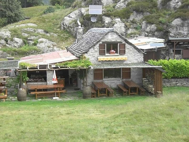 Capanna Grotto Monti di Lego | ticino.ch