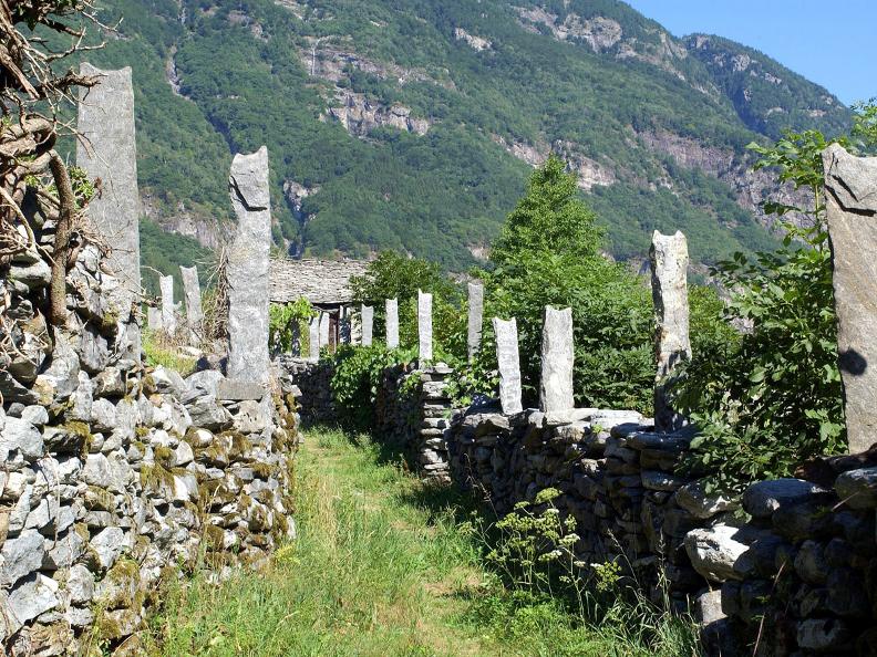 Ponte Brolla - Cevio, Avegno - Wandern und Biken im Tessin
